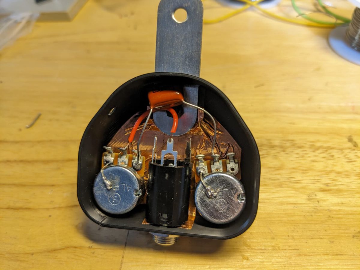 DeArmond Volume Tone Control Box build instructions – Panique Jazz