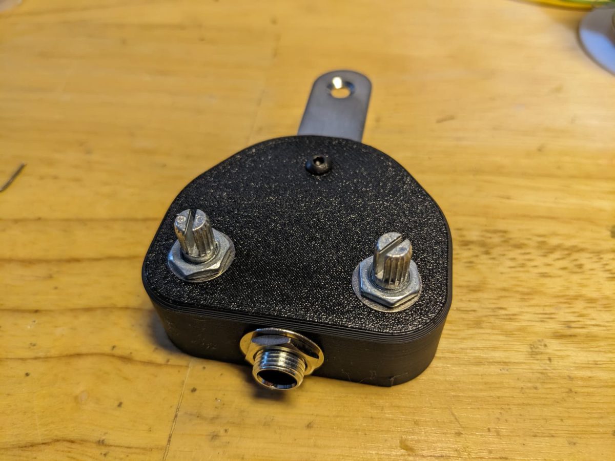 DeArmond Volume Tone Control Box build instructions – Panique Jazz